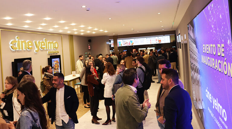 Cine Yelmo reabre el cine en Parque Corredor y lo convierte en su ...